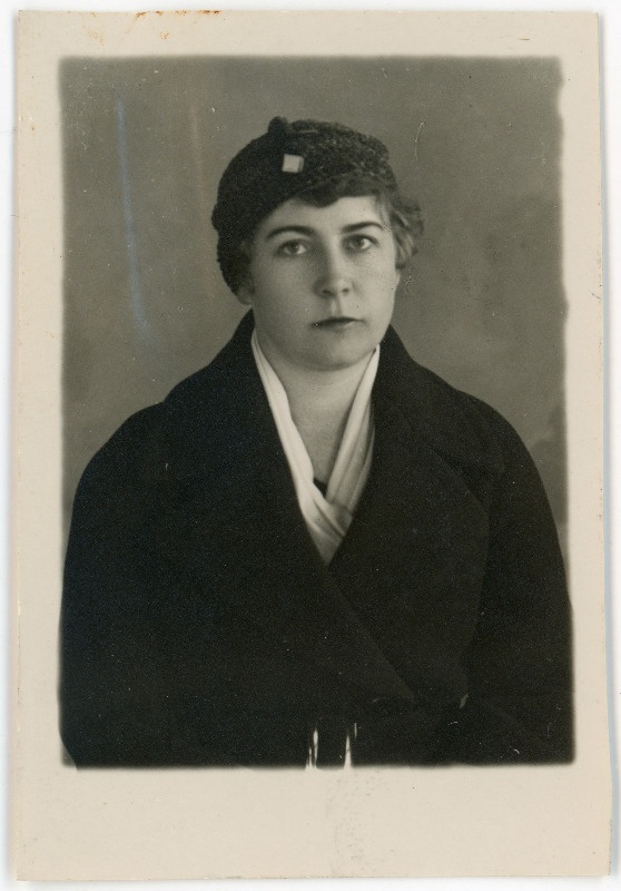 Zinaida Lukaševitš. Passitaotluse foto - Ajapaik