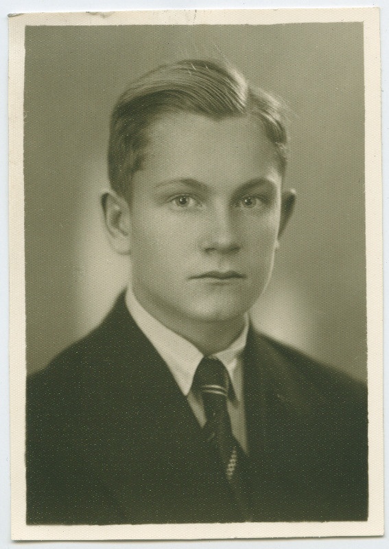 Sven Olsson. Passitaotluse foto - Ajapaik