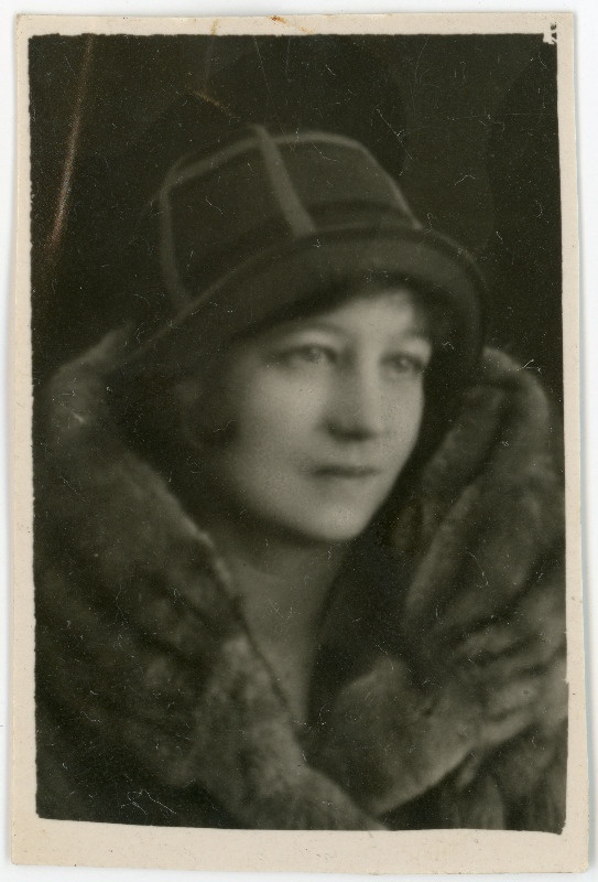 Irene Peltzer. Passitaotluse foto - Ajapaik