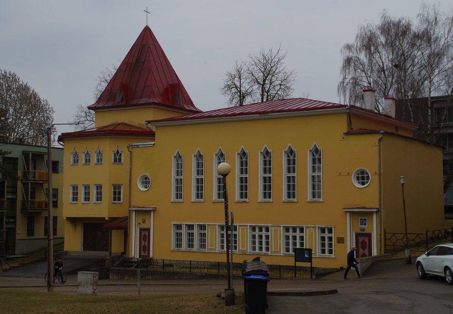 Adventistide palvela Tartus, hoone vaade. - Ajapaik