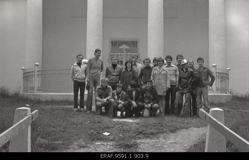 Group of Estonian Students Ehitusmaaleva - Ajapaik
