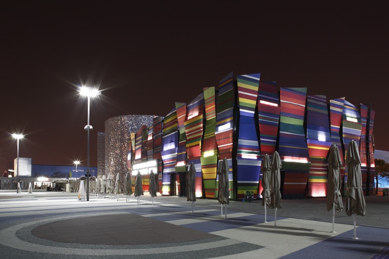 Eesti paviljon Shanghai EXPO-l, öine - Ajapaik