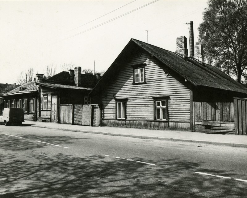 Pelgulinn: Telliskivi 23 ja 25 - Ajapaik