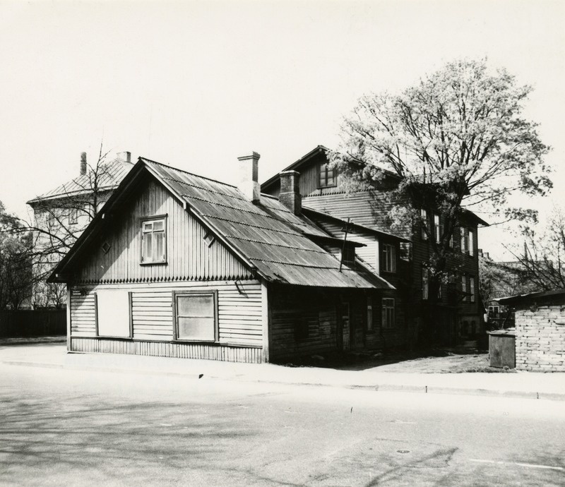 Pelgulinn: Telliskivi 29 ja Õle - Ajapaik