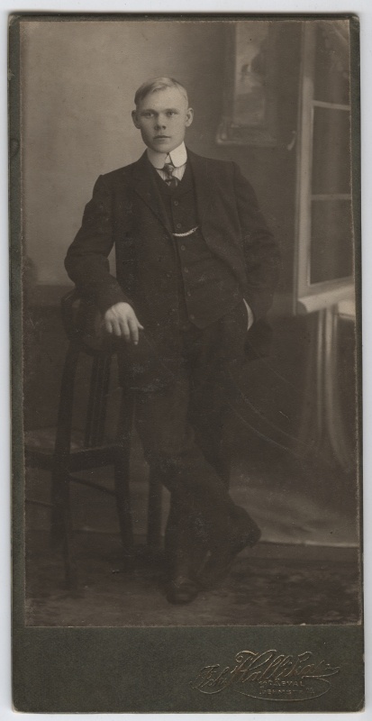Hans Nuia portree. – Johannes Hallikas (Allikas) - Ajapaik