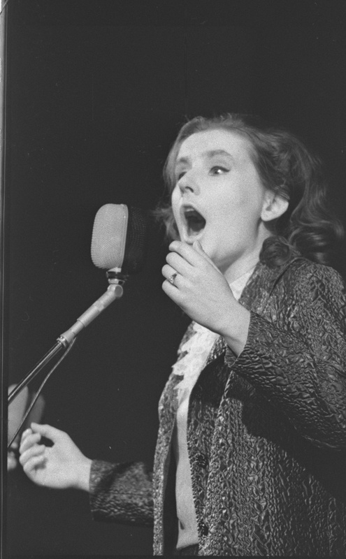 Lauljanna Helgi Sallo – Uno Oksbusch - Ajapaik