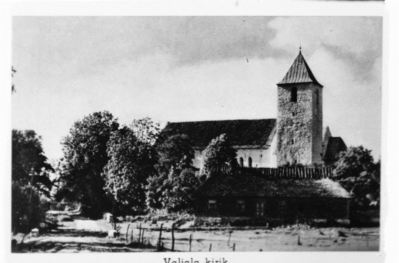 Negatiiv. Valjala kirik. Saaremaa. 1967. - Ajapaik