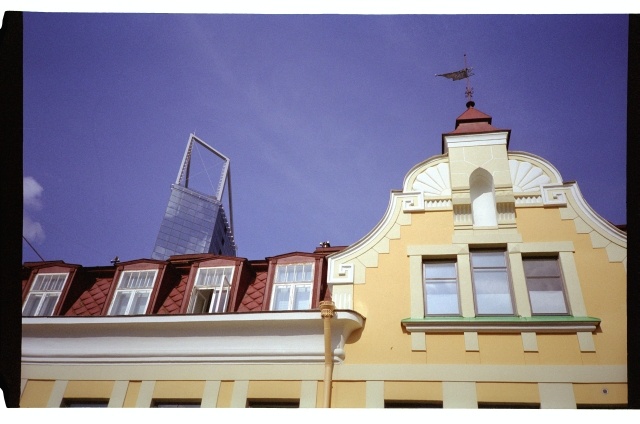 Building on Maakri Street in – Teetlaus, Hans - Ajapaik
