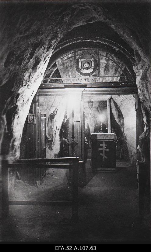 Petseri kloostri maa-alune kirik ja - Ajapaik