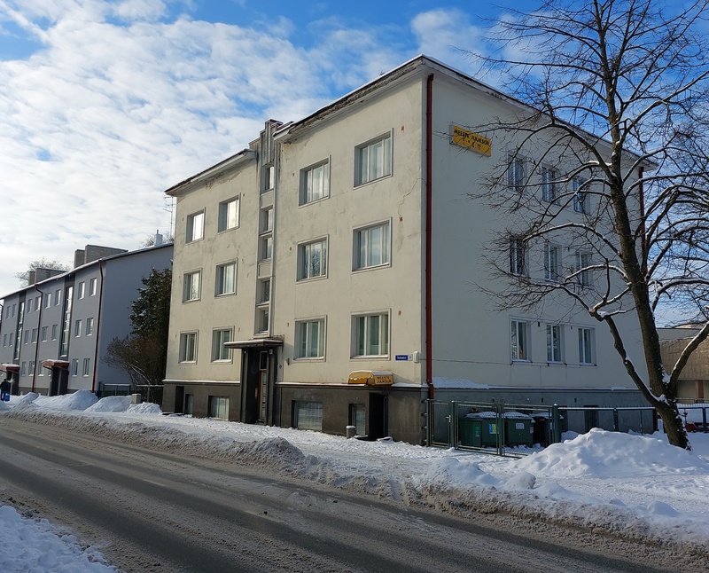 Pelgulinn: Telliskivi 11 elamu - Ajapaik