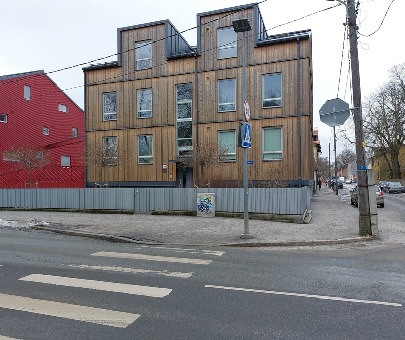 Pelgulinn: Ristiku 24 elamu - Ajapaik