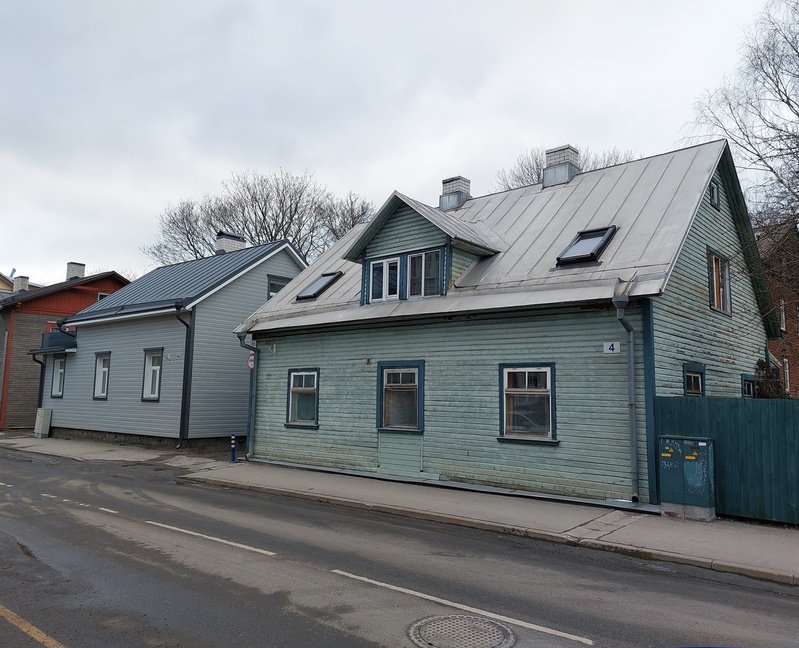 Pelgulinn: elamud Õle 4 ja - Ajapaik