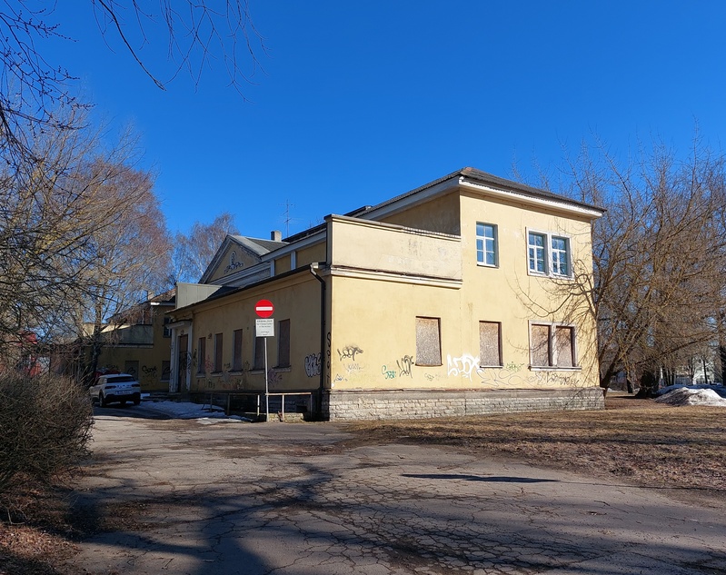 Pelgulinn: endine haigla, Härjapea 27 - Ajapaik