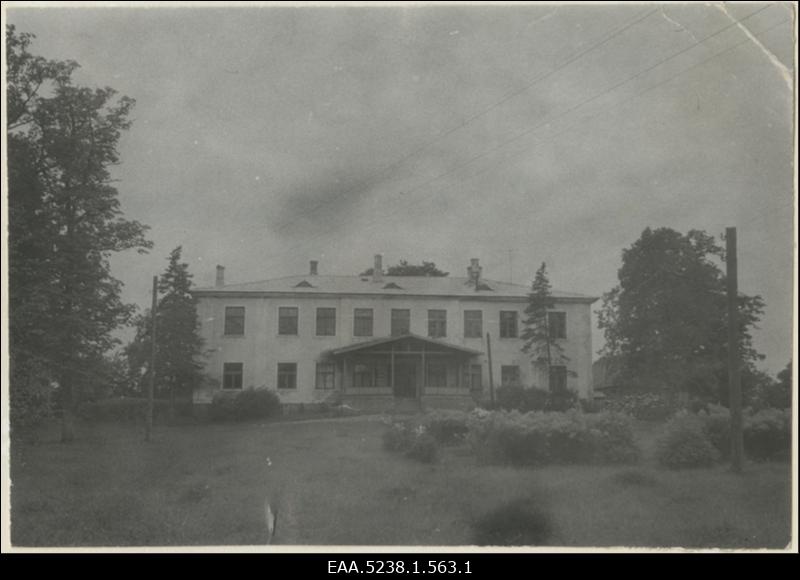 Haljava mõisa peahoone esikülg - Ajapaik