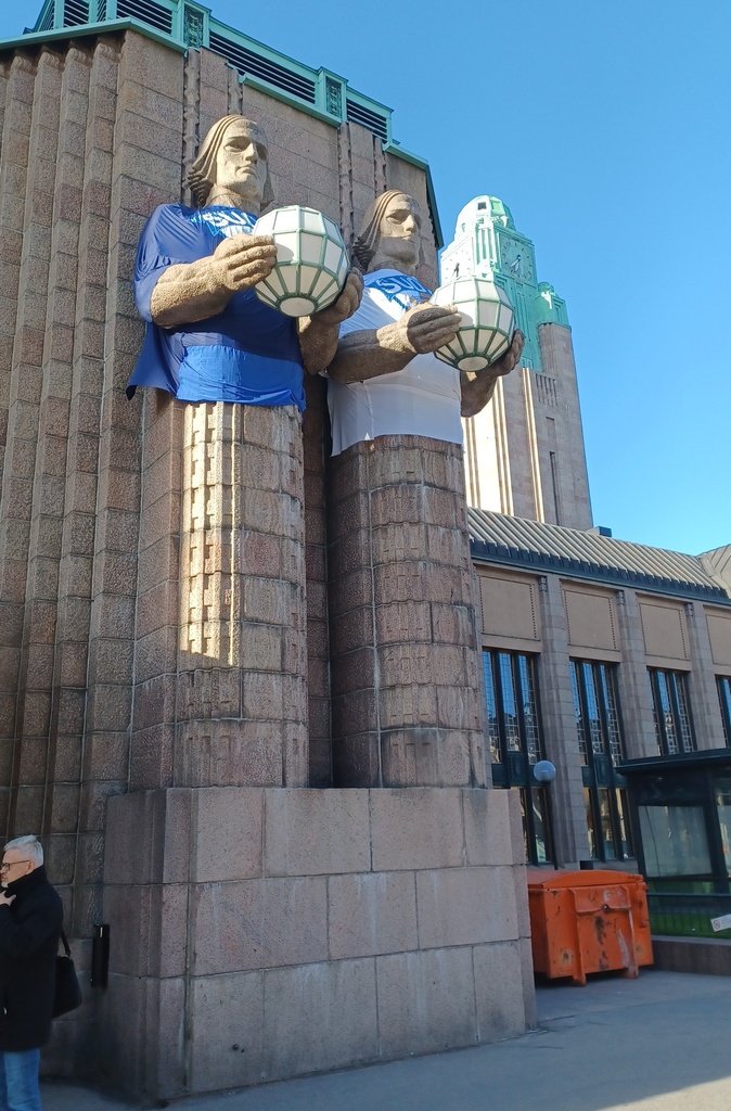 Kaivokatu 1. Kuvanveistäjä Emil Wikströmin – Rista Eeva SER ...