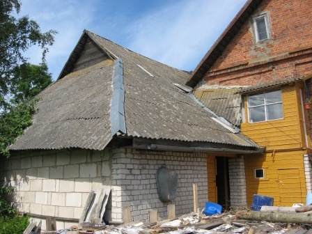 Elumaja lõunapoolne külg juurdeehitusega. Varnja - Ajapaik