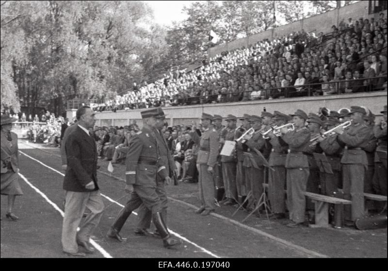 Olümpiamängude 50. aasta juubeli tähistamisele – Oskar Viikholm - Ajapaik