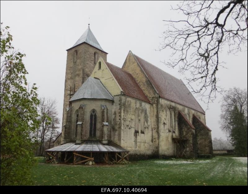 Valjala kirik. Välisvaade. – Urve Rukki - Ajapaik